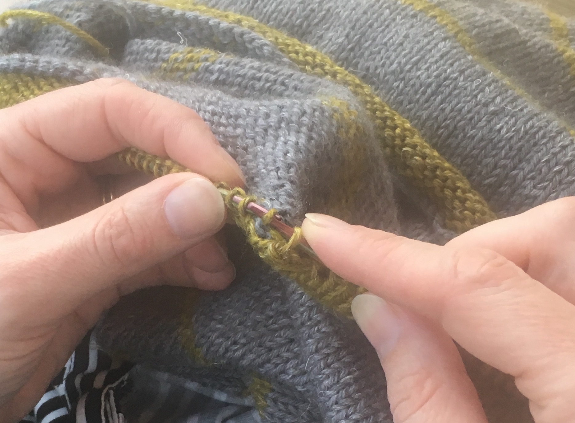 Knit Basics: Fold Over Neckband – Stolen Stitches