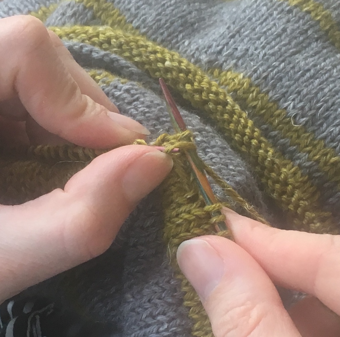 Knit Basics: Fold Over Neckband – Stolen Stitches